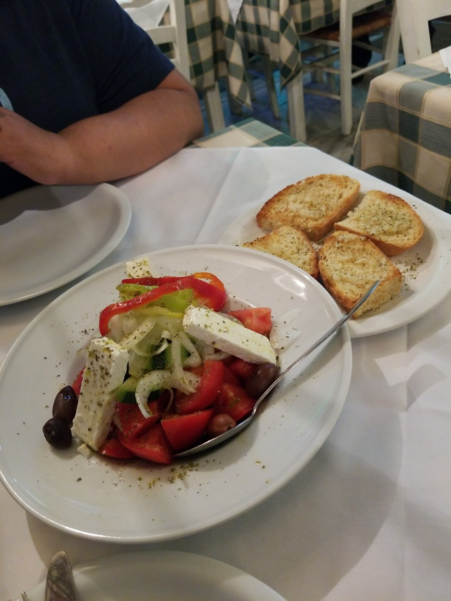 The Delicious Food We Ate in Greece – 2girlswhotravel